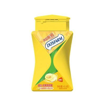 China Patent design Kumquats Blackcurrant Flavor Sugar Free Mints Sandwich Vitamin C Snack for sale