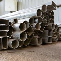 China 303 Stainless Steel Pipe 4-200mm OD with 0.6-6.0mm Wall Thickness for Industrial Applications for sale