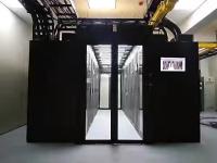 China Coolnet IMDC Configurable Hot and Cold Aisle Containment with Sliding End Doors, Tempered Glass Panels and Modular Server Room Infrastructure for sale