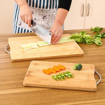 China Kitchen Acacia Olive 14 X 11 Inch Bamboo Cutting Board With Handle for sale