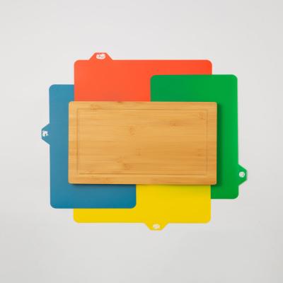 China Bamboo Cheese Board Set 4 in 1 Food Safety Plastic Cutting Board 14.37x8.93 Inch for sale