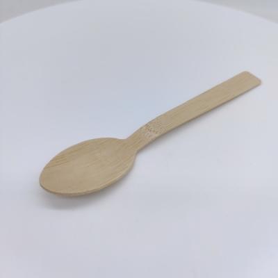 China Natural Olive Wood Serving Board with Resin 28.5x23x2 cm Handcrafted Eco-Friendly Cutting Board for sale