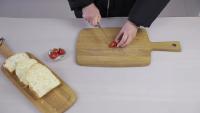 China Organic Bamboo Acacia Wood Cutting Board With Handle for sale