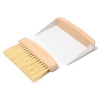 China Custom Mini Wooden Broom Dustpan and Brush Set 15.5x10.5cm Cleaning Tool for sale