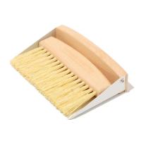 China Custom Mini Wooden Broom Dustpan and Brush Set 15.5x10.5cm Cleaning Tool for sale