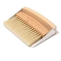 China Custom Mini Wooden Broom Dustpan and Brush Set 15.5x10.5cm Cleaning Tool for sale