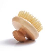 China Natural Bristle Exfoliating Bath Brush Round Wooden Body Massager 10x10x8cm for sale