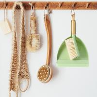 China Household cleaning brush Kitchen plastic brush set Dustpan brush set for sale
