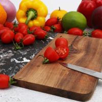 China Acacia Wood and Marble Splicing Cutting Board 20x15 cm with Handle for Kitchen Serving for sale