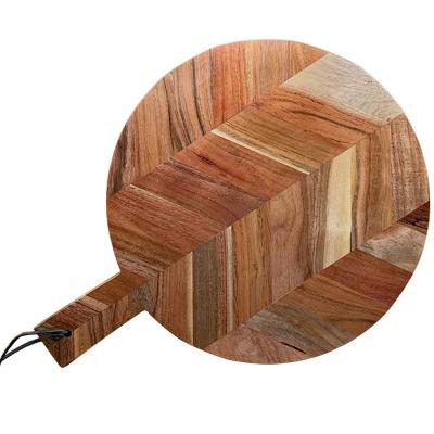 China Kitchen Acacia Wood Round Cutting Board With Handle for sale