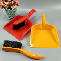 China Polypropylene Desktop Mini Dustpan And Brush Set Red Yellow Green for sale