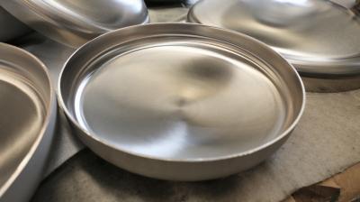 China One-Piece 450mm Diameter 4mm Thickness Torispherical Head for Beer Equipment for sale