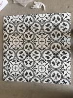 China Non Slip Surface Art Patterned Decorative Ceramic Tile / Bathroom Wall Tiles for sale