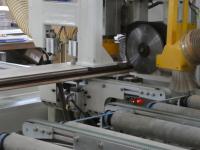 China 5.5KW Dual-End Sawing CNC Machine Processing Center with 1300x2500mm Working Area for Wood Cabinet Doors for sale