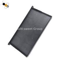 China 48.1*44.6*17.5cm Honey Bee Frames Integrated Plastic Foundation Frames for sale