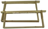 China 270g Natural Uncoated Pine Wood British Beehive Frame for sale