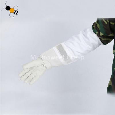 China Sting Proof Ventilate L XL XXL Sheepskin Beekeeper Gloves for sale
