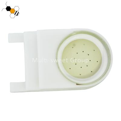 China Capacity 2.27kgs Apiculture Tools Boardman Entrance Bee Feeder for sale