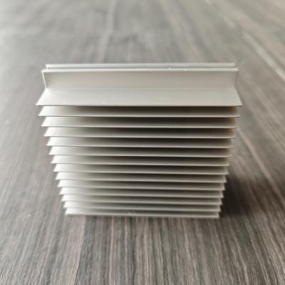 China Lightweight Aluminum Extrusion Heat Sink for New Energy Inverter 0.02mm Flatness for sale