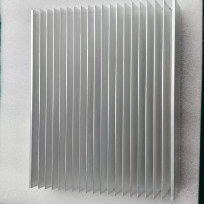 China Custom Aluminum Heat Sink CNC Drilled Mounting Holes High Thermal Conductivity Power Equipment for sale