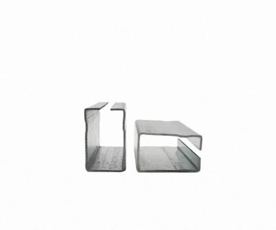 China Custom Pre Punched Steel C Purlin Lightweight 60 – 120μM Zinc Coating Channel Section for sale