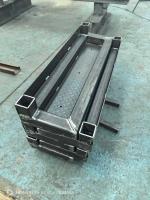 China Q235 Composite Stair Tread with Checker Plate Surface and Square Tube Frame for Industrial Stair Tread Grating for sale