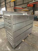 China Q235 Composite Stair Tread with Checker Plate Surface and Square Tube Frame for Industrial Stair Tread Grating for sale
