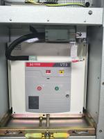 China Overtravel 3.5±0.5 Mm High Voltage Vacuum Circuit Breaker with Earthquake Intensity ＜Grade 8 for sale