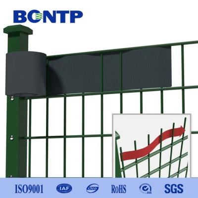 China 450gsm 19cm x 35m PVC Strip Screen Fence for Privacy Garden Fence Decoration with 20 Clips for sale