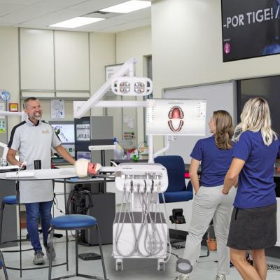 China Oral Simulation System for College Training Advanced Dental Simulation Training System with Compressor Surgical Light for sale