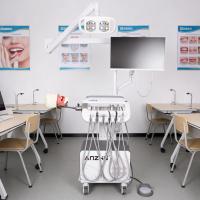 China 550W Dental Training Simulator with Phantom Head and 0.8Mpa Air Compressor for 220V/50Hz Dental Schools for sale
