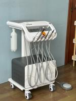 China 550W Mobile Dental Delivery Unit with 0.8Mpa Pressure and 38DB Noise Compact Dental Cart for Veterinary Use for sale