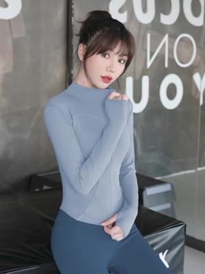 China Yoga Tops long sleeve Outdoor For Women Comfortable Fitness Training Running Clothes Yoga Jacket for sale