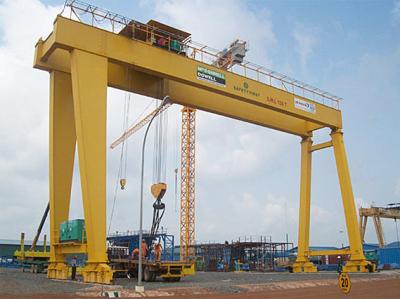 China 42M Span Trussed Type Gantry Crane 75ton Capacity In Shipyard for sale