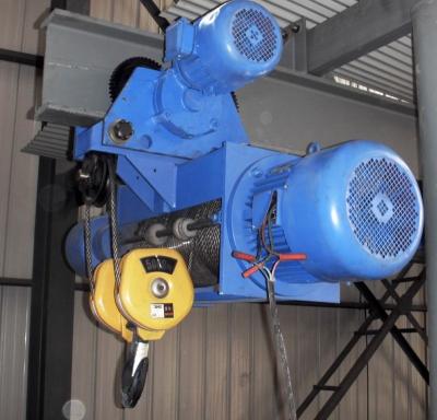 China Pendant Control Electric Wire Rope Hoist 5 Ton 9m Lifting Height With Limit Switch for sale