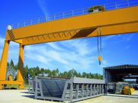 China 40ton Construction Double Girder Gantry Crane For Highway Construction for sale