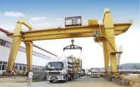 China 32 Ton Marble Electric Double Girder Portal Gantry Cranes Mg Model for sale