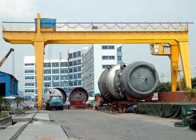 China Electricity Powered 10-75t Double Girder Gantry Crane Smooth Lifting With Wireless Remote Control for sale