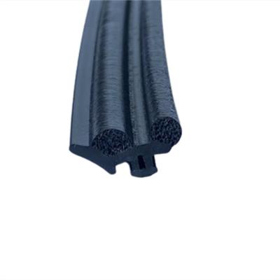 China 65±5 Hardness NR Doors And Windows Sealing Rubber Strip For Elastic Design And Warmth for sale