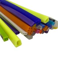 China 65±5/Customizable D Type Silicone Extrusions Flexible Heat Resistant Rubber Seal Strip for sale