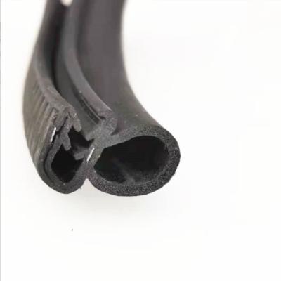 China ISO9001 2015 Certified EPDM Extrusion Rubber Seal for Customized Door Protection for sale