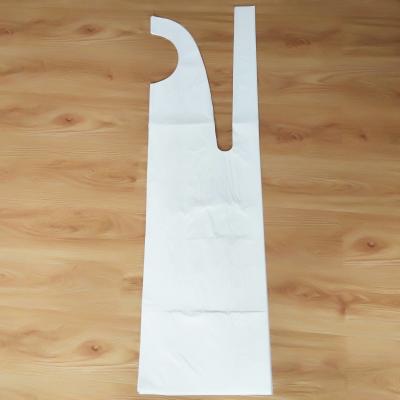 China Oilproof Disposable Plastic Aprons , Protective Clothing Aprons 69 X 107 Cm for sale