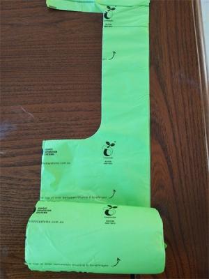 China 40% bio based Produce Roll Bags 40×65cm Corn Starch Bags Biodegradable for sale