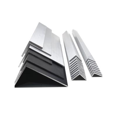 China Hot Dip Galvanized Unequal Angle Steel ASTM Q235B Tolerance ±1% for sale