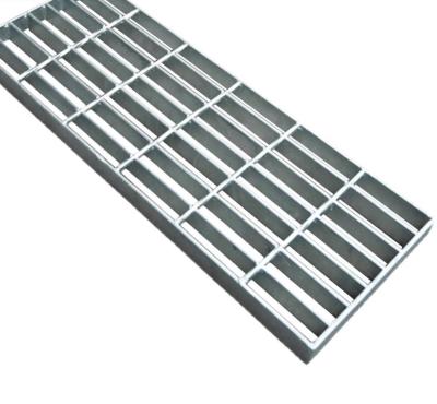 China Heavy Duty Steel Grating for Parking Lot Drainage Ditch Cover Hot Dip Galvanized Custom Size for sale
