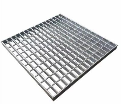 China Galvanized Steel Bar Floor Grating Walkway 50mm Pitch ISO9001 Certified Heavy Duty for sale