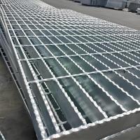China Galvanized Steel Bar Floor Grating Walkway 50mm Pitch ISO9001 Certified Heavy Duty for sale