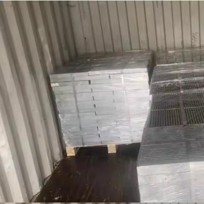 China Heavy Duty Cast Iron Steel Grille Plate Hot Dip Galvanized 100mm Custom Size for Industrial Walkway for sale