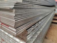 China Hot Rolled Chequered Steel Sheet 4.5mm 1250mm Zinc Layer 40g/m2 Galvanized Pattern Plate for sale