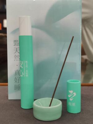 China Qinan Agarwood Natural Incense Sticks Oud Incense Indoor Aromatherapy Fragrance for sale